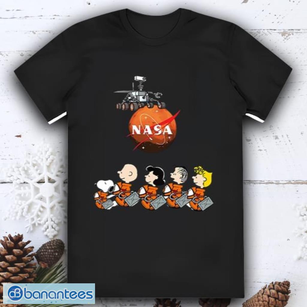 NASA Mars Landing Snoopy And Charlie Brown Abbey Road Shirt - Banantees
