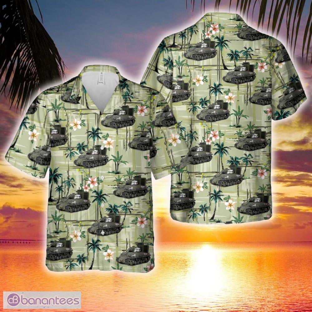 Sherman M4E8 HVSS 105mm 711th Tank Battalion U.S. Army Okinawa 1945 ...