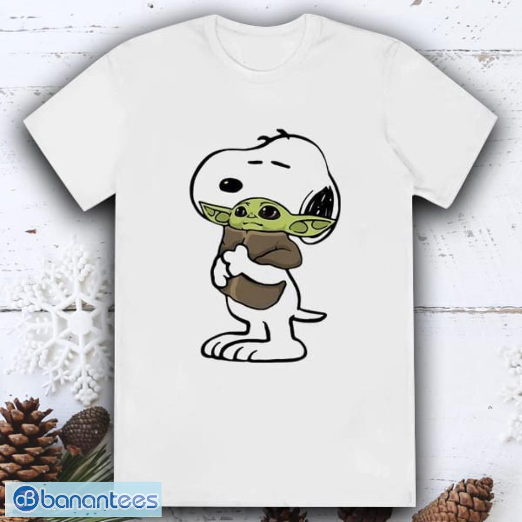 Snoopy Hugging Baby Yoda Star Wars Shirt - Banantees