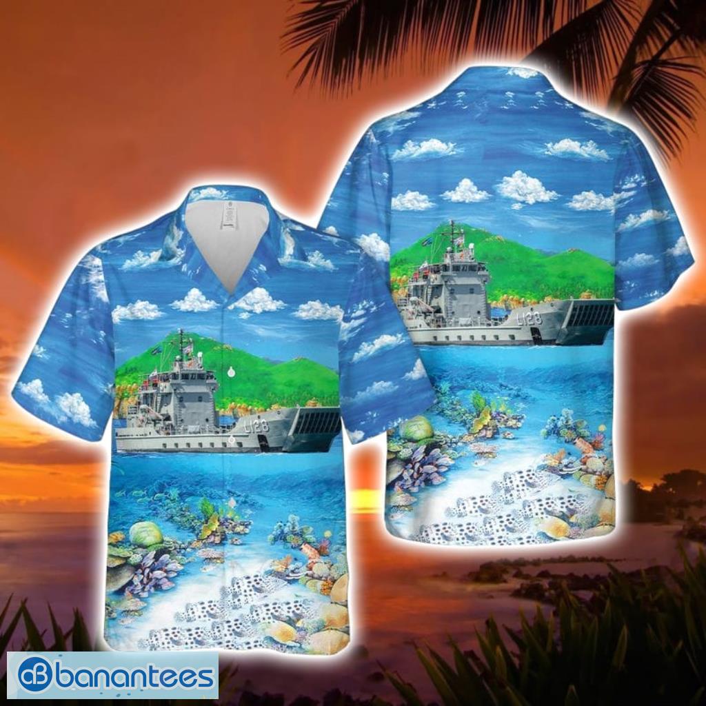 Royal Australian Navy Ran Hmas Labuan (L 128) Balikpapan-Class Landing ...