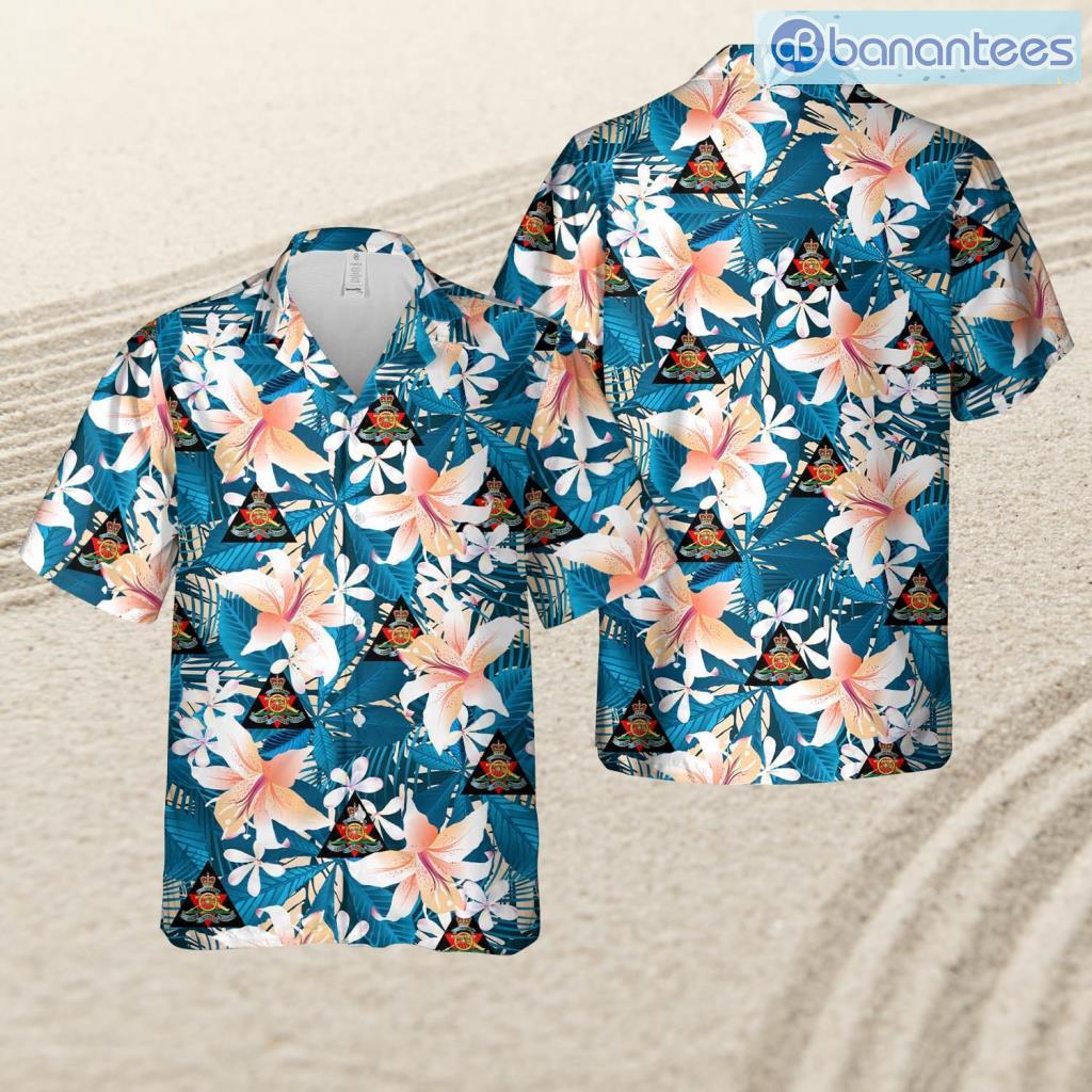 British Army 26th Regiment Royal Artillery Tropical Beach Hawaiian ...